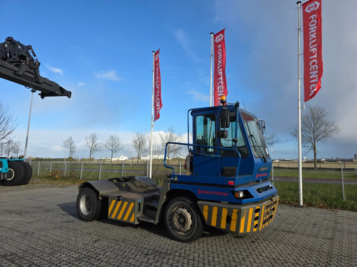 Terminal Tractors for sale | Efficient Trailer Handling
