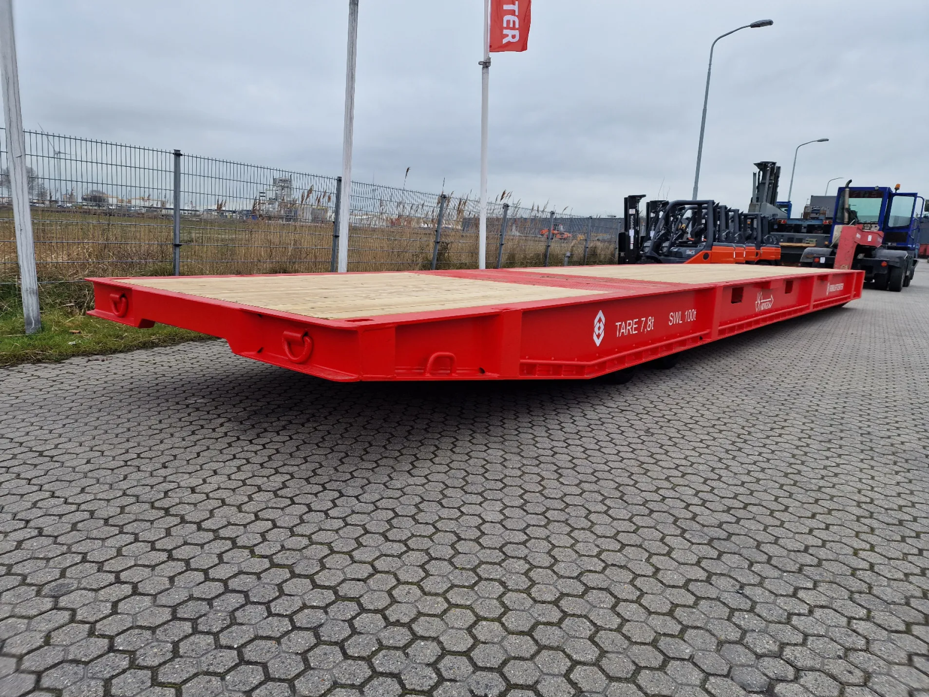Novatech - Roll Trailer 100T-40FT
