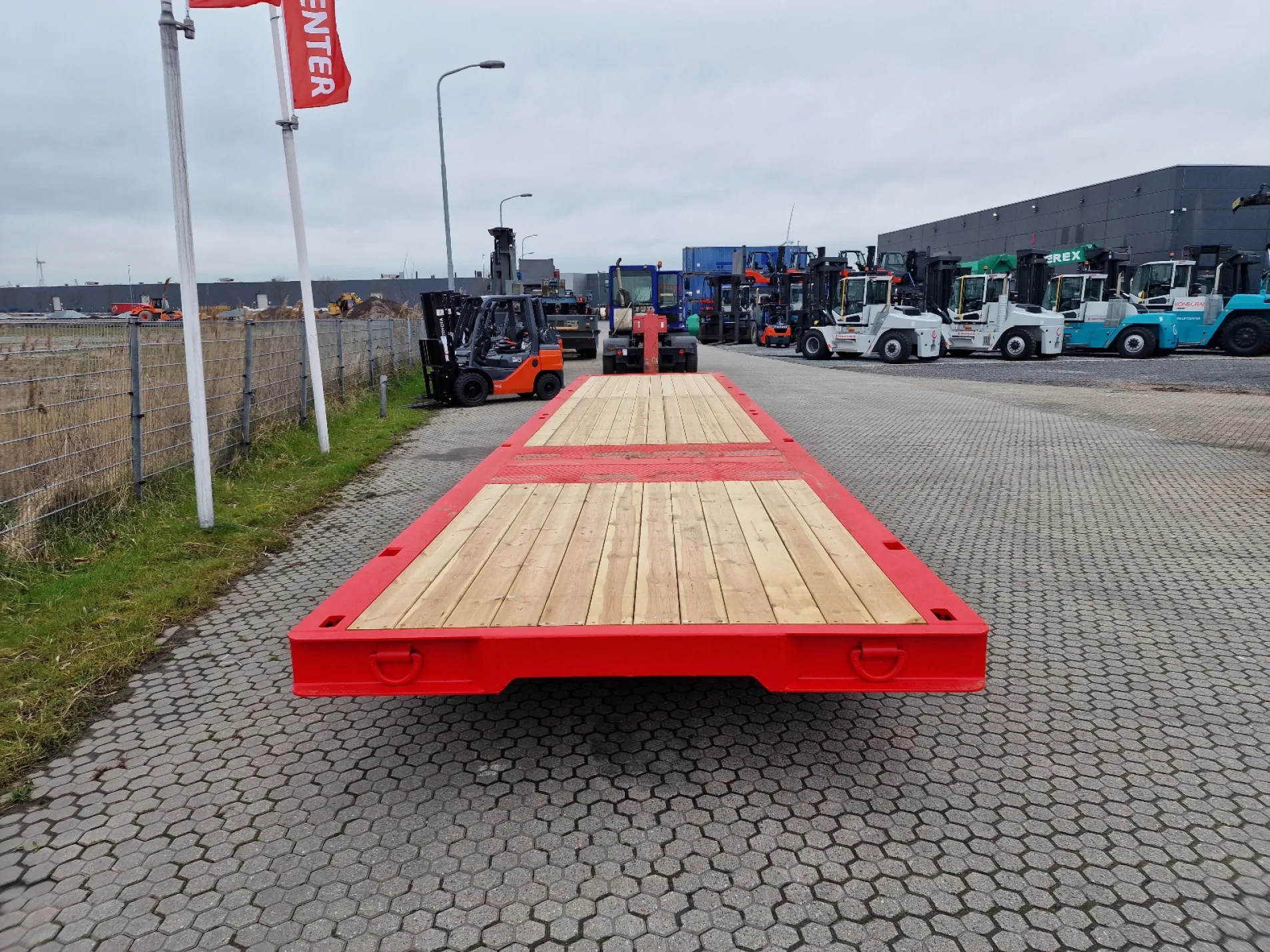 Novatech - Roll Trailer 100T-40FT