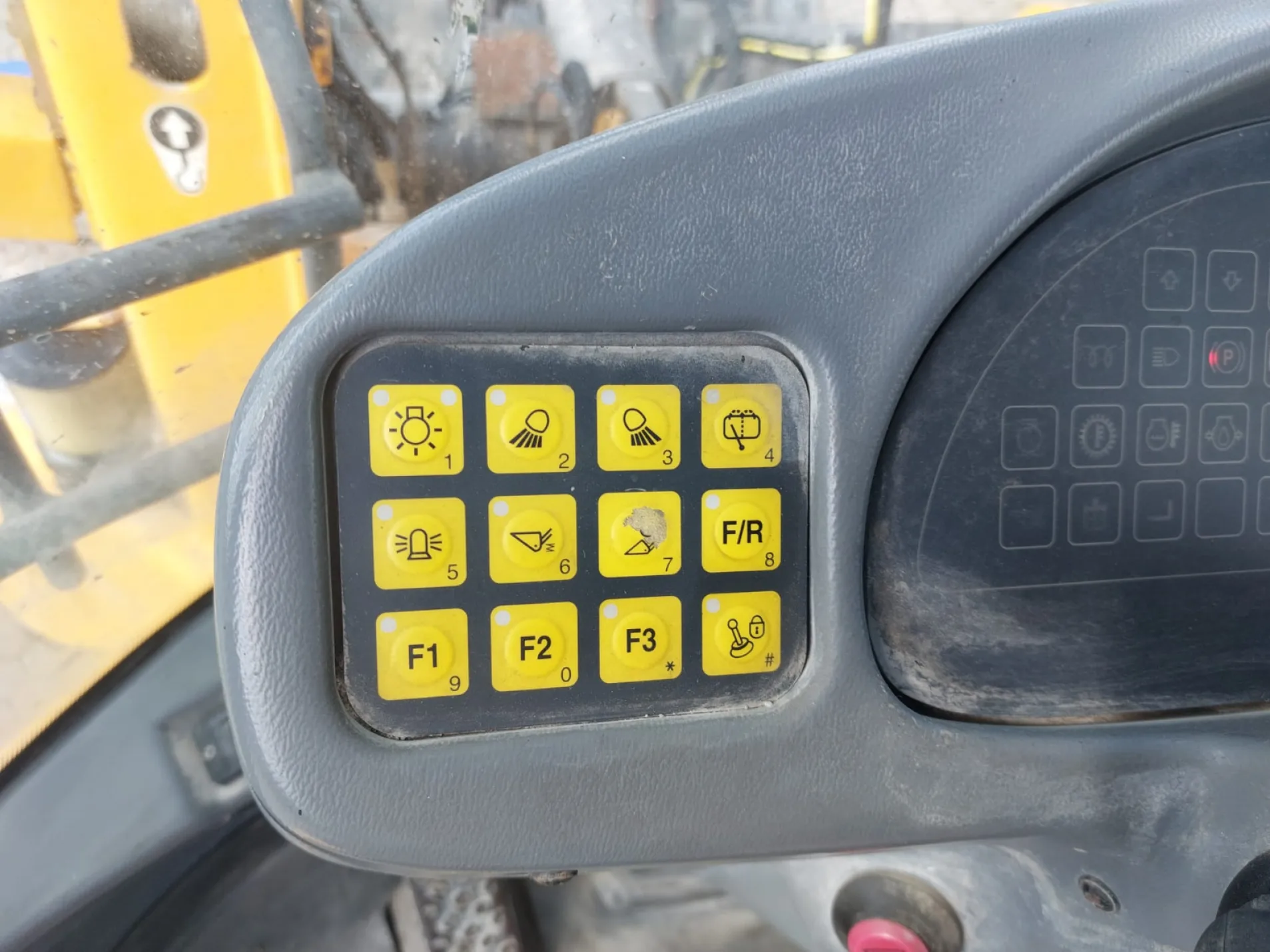 Volvo - L30B PRO 4x4
